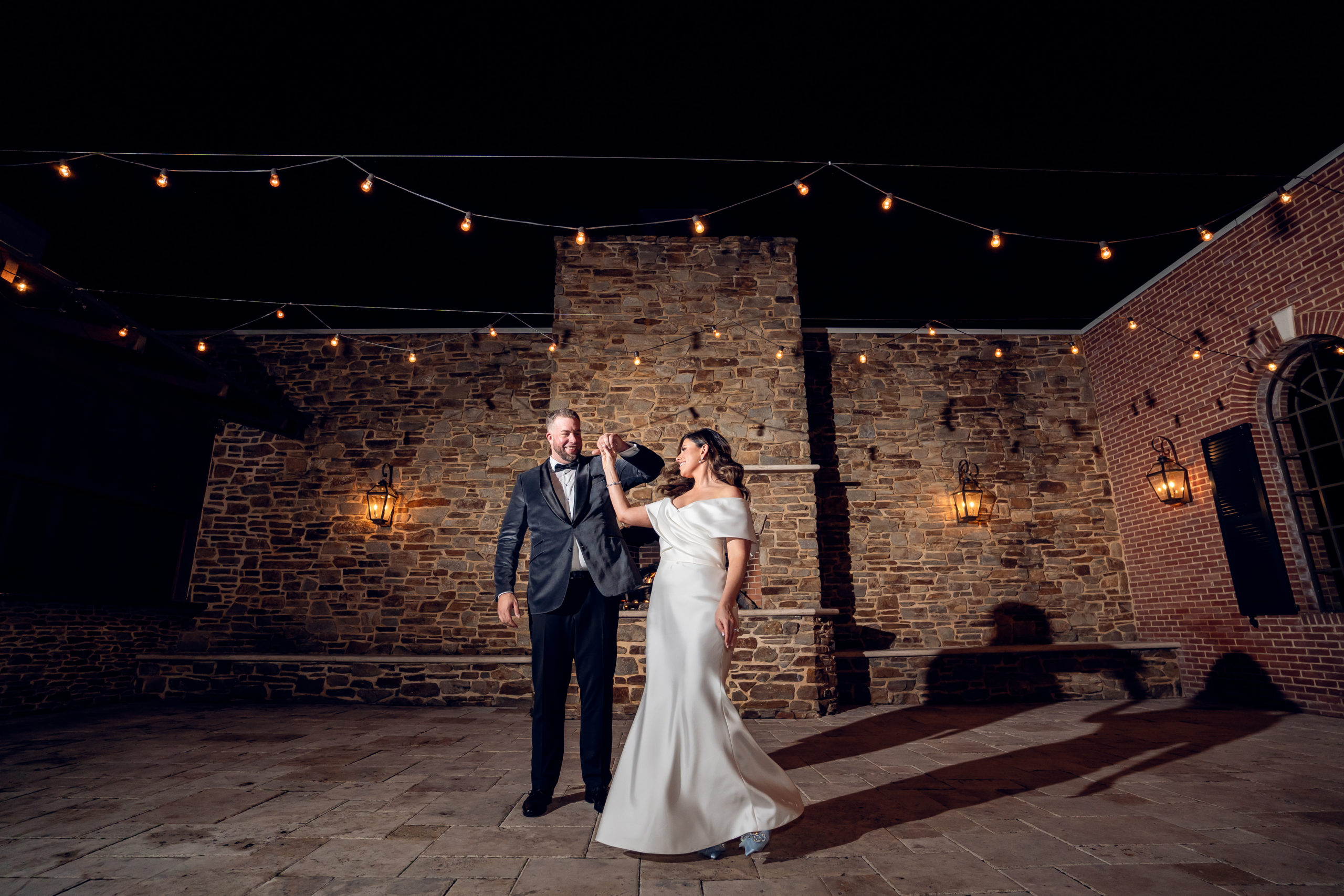 A Timeless Love: Leah and Michael’s Perfect Fall Wedding | Nicole ...
